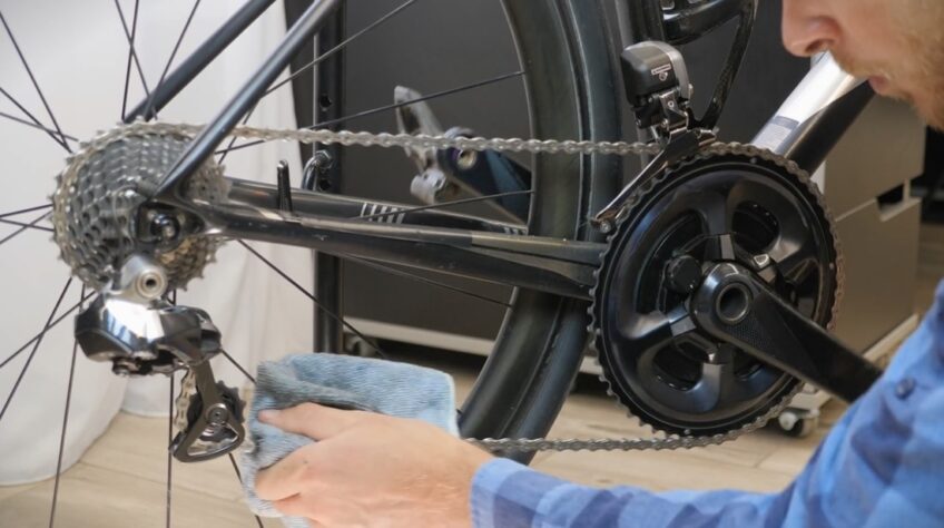 How to Fix a Rusty Bike Chain - 5 Effective Methods